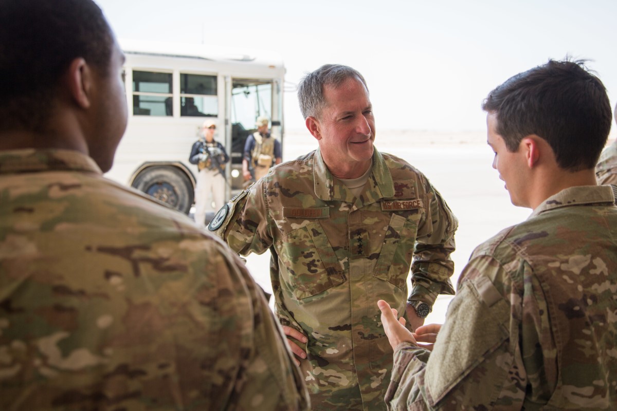 The long-awaited OCP uniform is on its way to the Air Force — and here ...