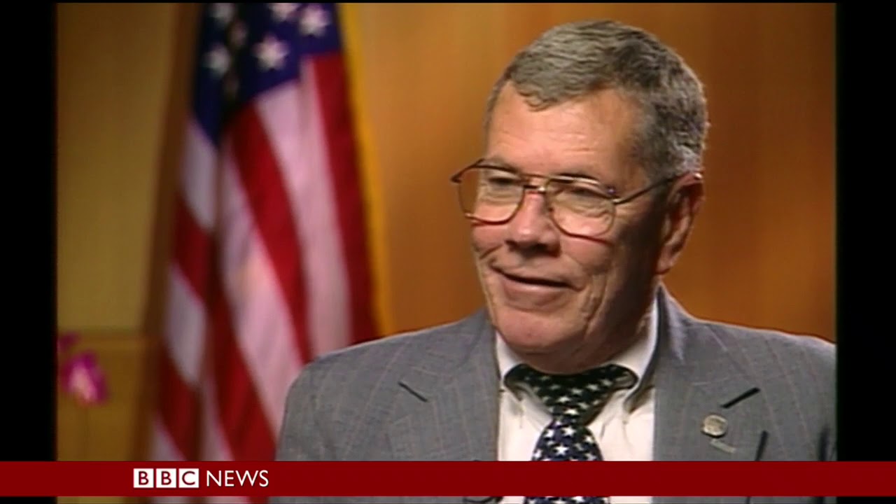 HARDtalk: Hugh Thompson - Vietnam Helicopter Pilot - My Lai 2004 ...