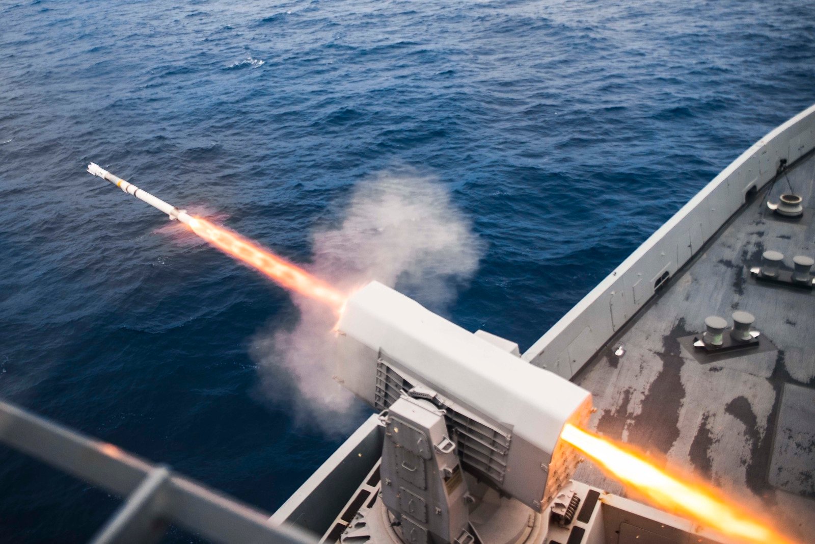 Navy Warships Could Soon Be Armed with Laser Weapons - 19FortyFive ...