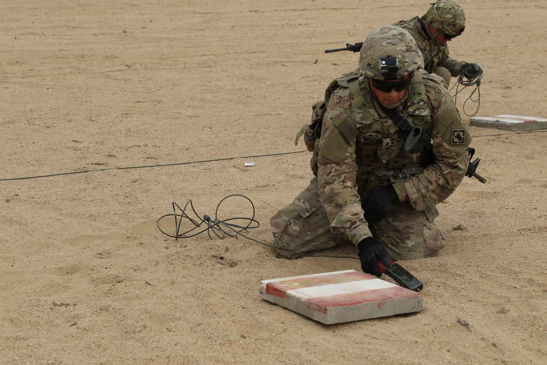Army Wants Deadlier Land Mines that Attack Enemy Tanks from Above ...