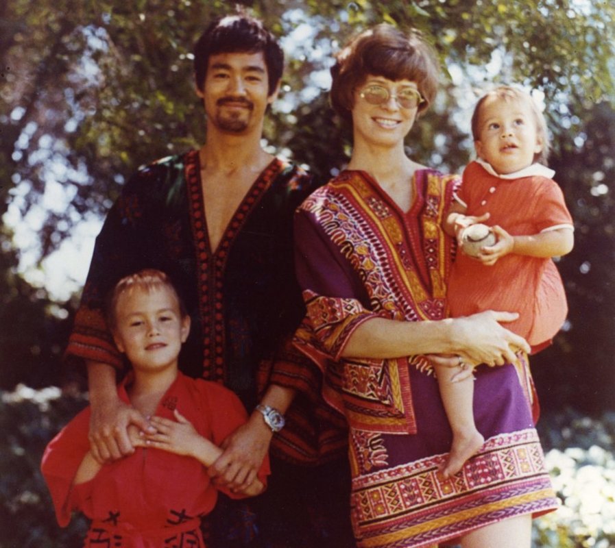 Linda Lee Cadwell - Wikipedia | RallyPoint